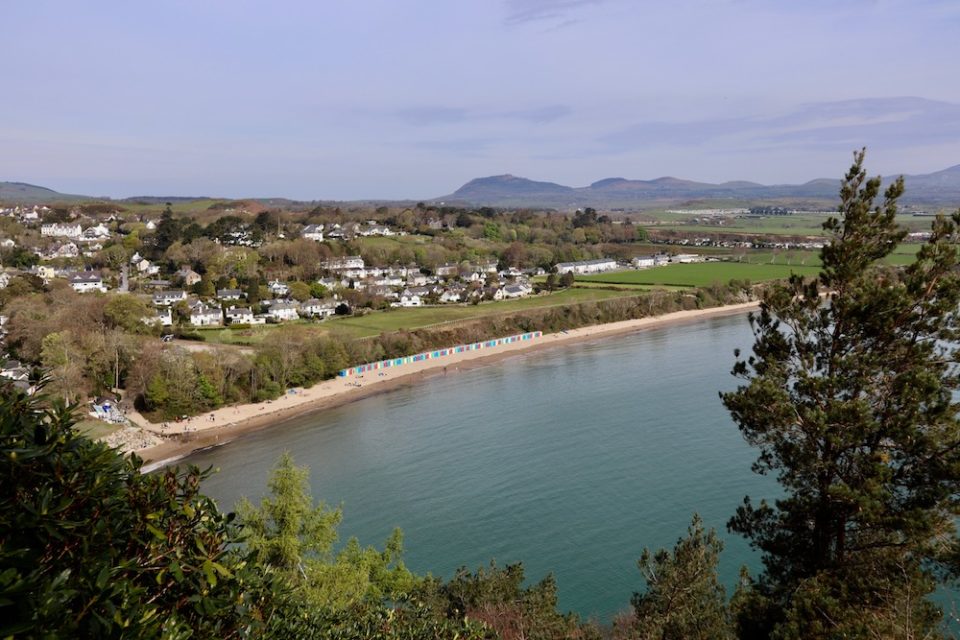 Llanbedrog Beach + hiking to the Tin Man! - The Travel Hack