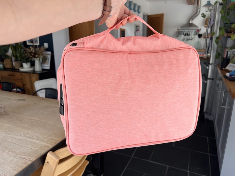 How to create the ultimate kids activity pack for travel