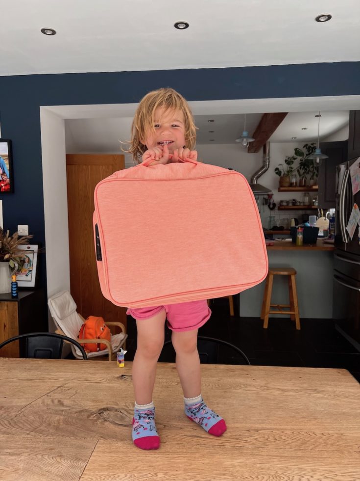 How to create the ultimate kids activity pack for travel