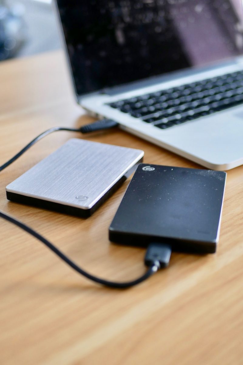 How do I backup my iPhone? Quickly transfer photos and videos from your ...