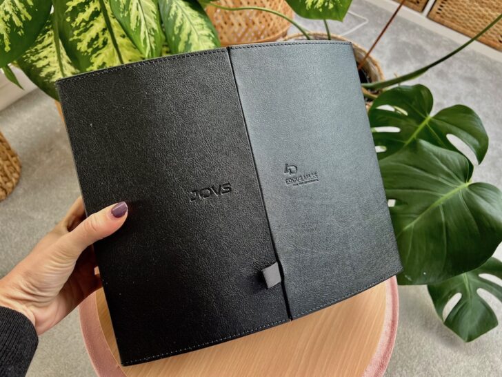 JOVS 4D Laser Light Therapy Mask Review: Does it work!? - The Travel Hack